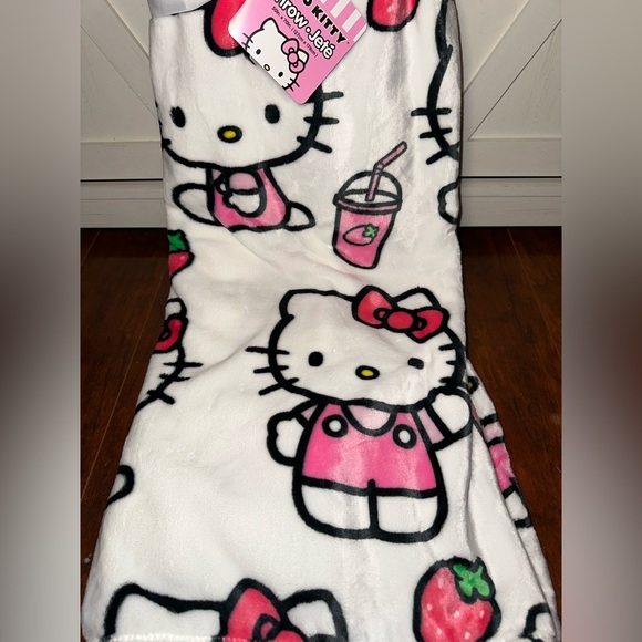 Hello Kitty | Bedding | Hello Kitty Strawberry Milkshake Plush Throw ...